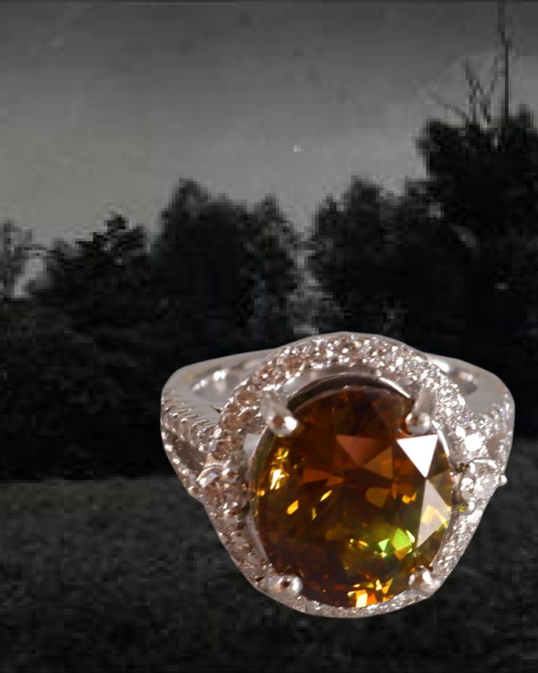 6ct Natural Alexandrite Halo Ring 18k | GG