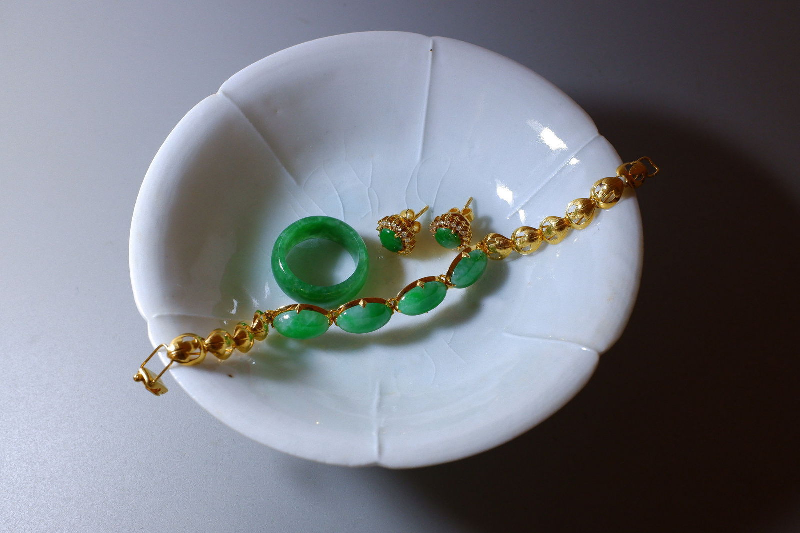 Antique Jadeite Jade Hololith Ring | GEM GARDENER