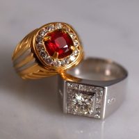 Rare Bixbite Red Beryl Mens Ring 18k | GEM GARDENER