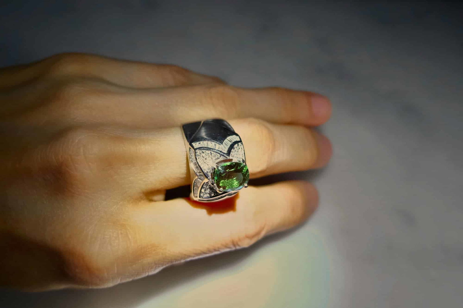 Rare Clean Alexandrite Diamond Ring 18k | Gem Gardener