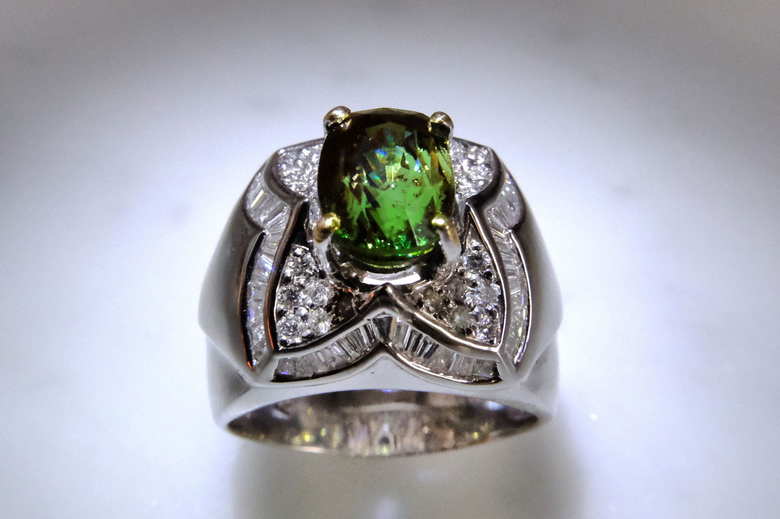 Rare Clean Alexandrite Diamond Ring 18k | Gem Gardener