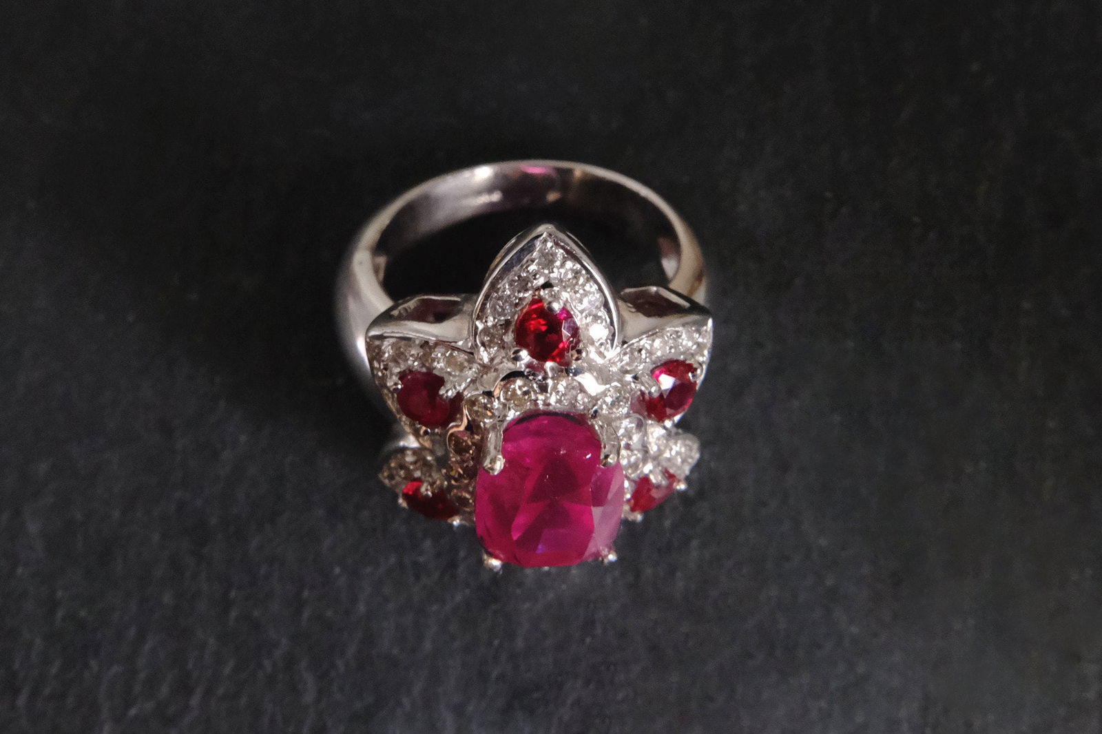 Unheated Ruby Ring Flower Cluster 18k | GEM GARDENER