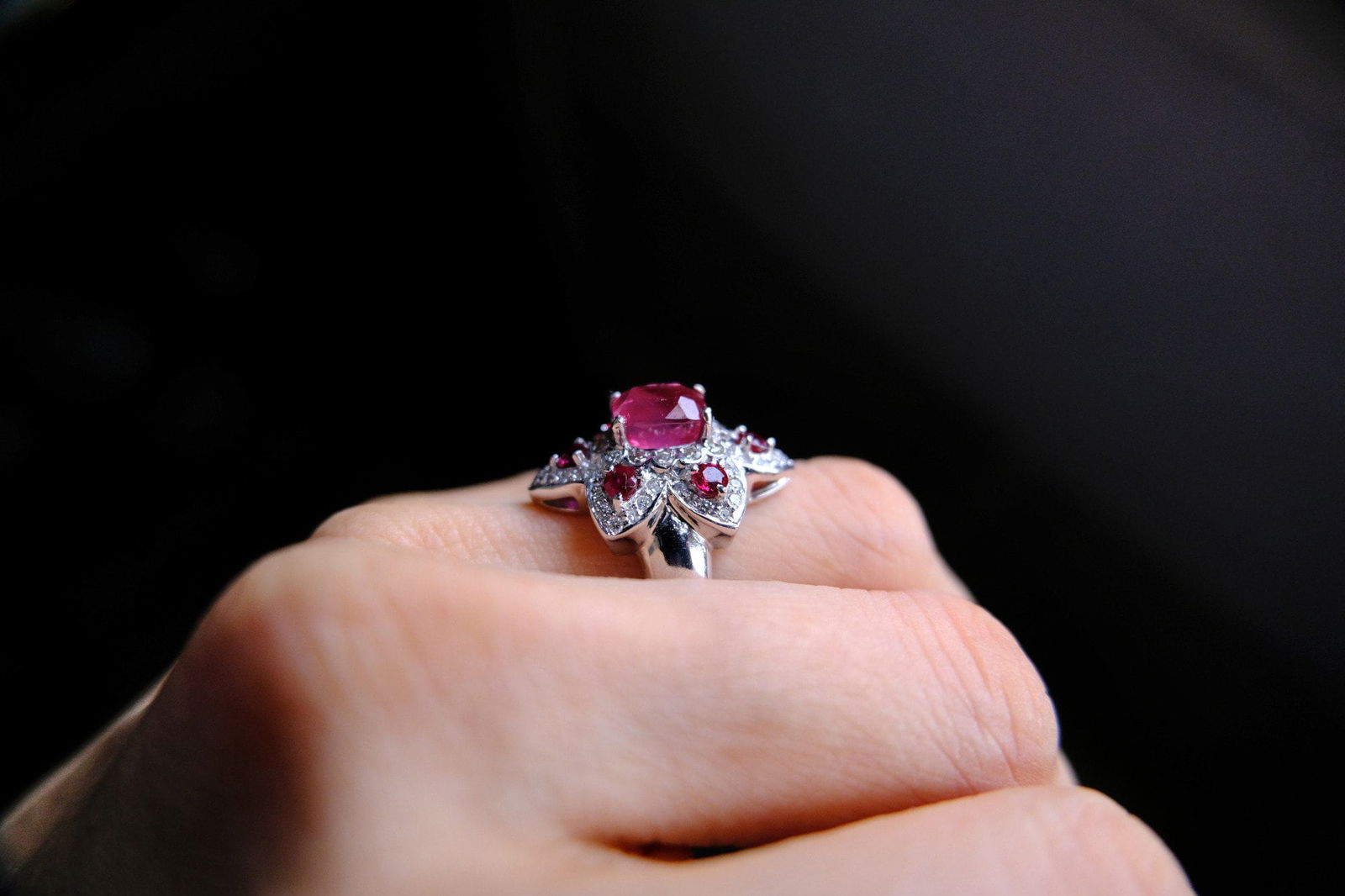 Unheated Ruby Ring Flower Cluster 18k | GEM GARDENER