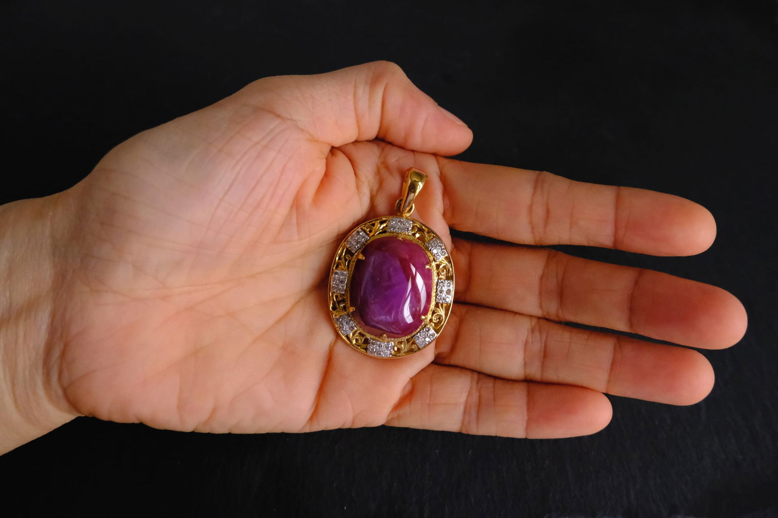 Antique Burmese Big Ruby Pendant 18k | Gem Gardener