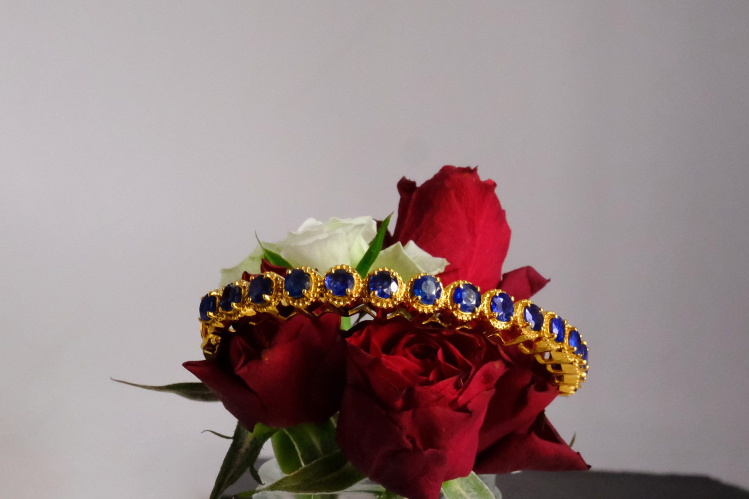 Burmese Sapphire Bracelet Cuff Bangle Vintage 18k | GEM GARDENER