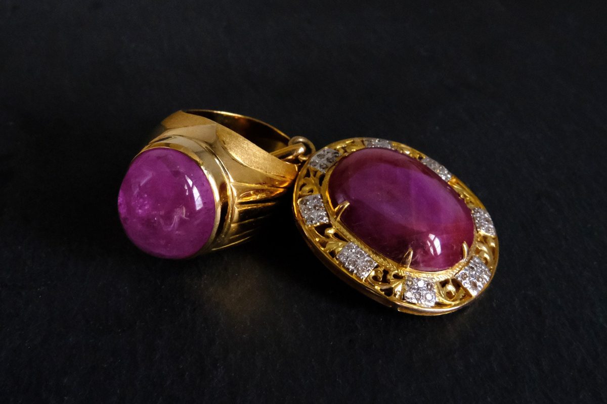 Antique Burmese Big Ruby Pendant 18k | GEM GARDENER