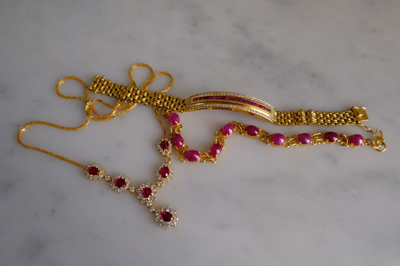 Chinese Vintage Ruby Bracelet 18k | GEM GARDENER