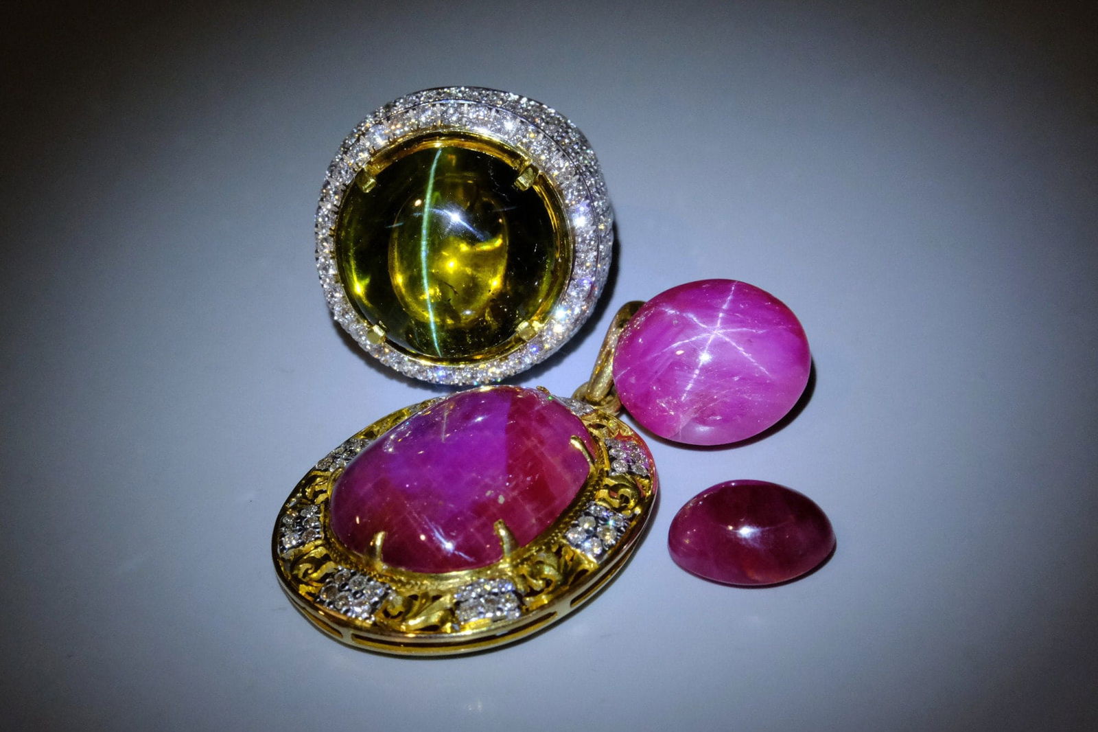 Antique Burmese Big Ruby Pendant 18k | Gem Gardener