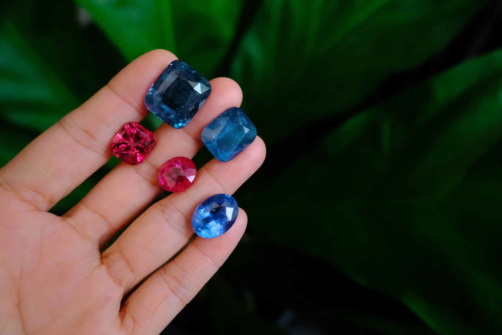 15ct Unheated Burmese Blue Sapphire Gem | Gem Gardener