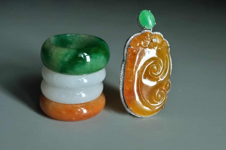 Set Green Red White Jadeite Jade Hololith Ring Vintage | GEM GARDENER