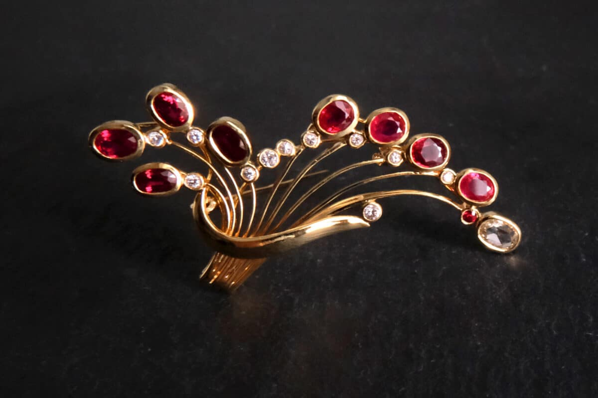 Burmese Red Ruby Brooch Pin Vintage 18k | GEM GARDENER