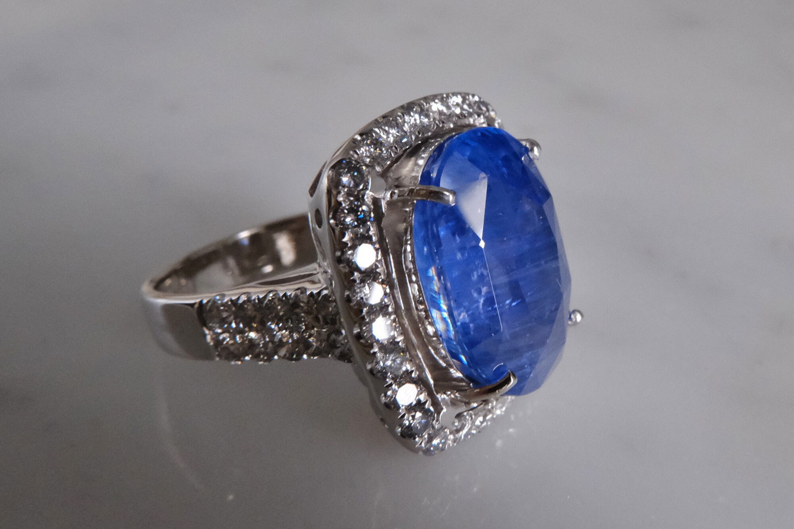 19ct Burmese Large Sapphire Diamond Ring 18k | Gem Gardener