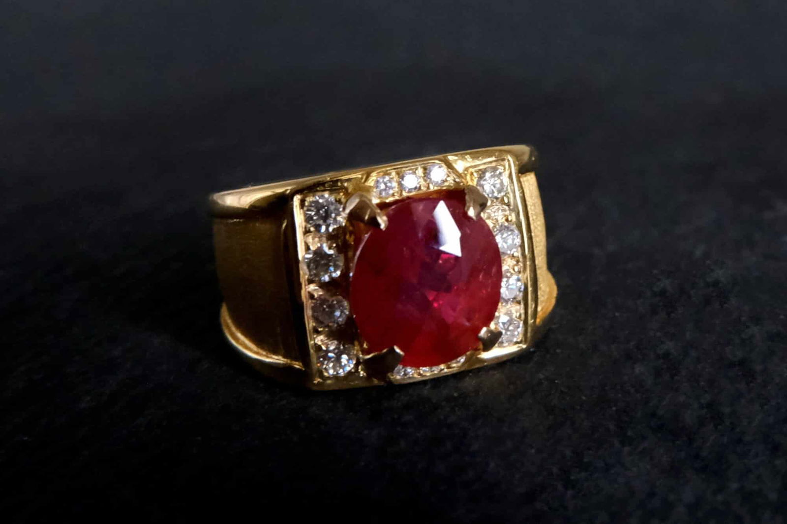 5ct Unheated Blood Red Mens Gold Red Ruby Ring 18k | GEM GARDENER