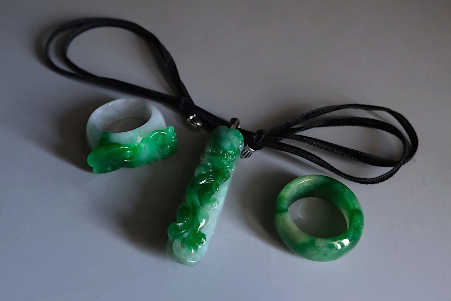 Vintage Chinese Jade Dragon Belt Hook Carving Pendant 18k | GEM GARDENER