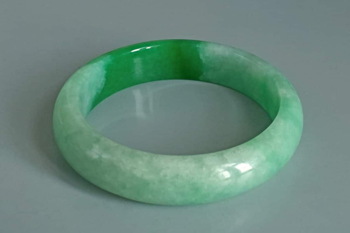 High Quality Jade Bangle Imperial Green 56mm | GEM GARDENER