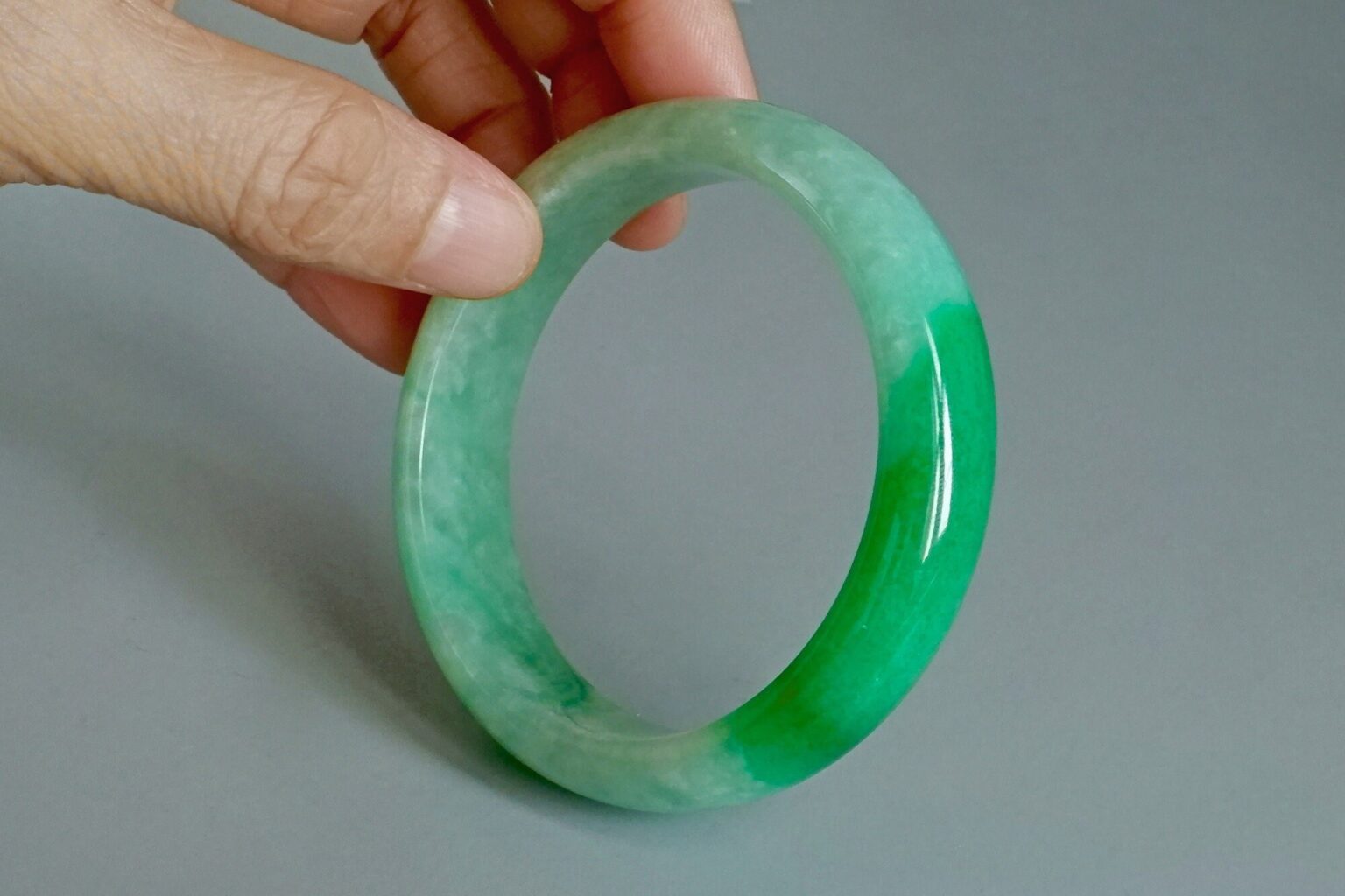 High Quality Jade Bangle Imperial Green 56mm | Gem Gardener