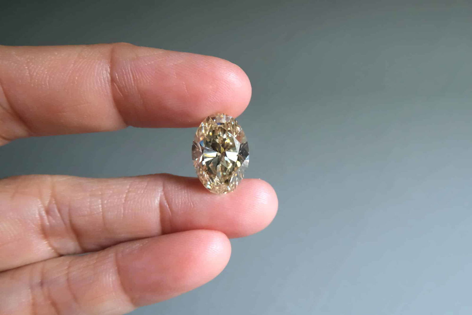 7ct Light Yellow Oval Brilliant Diamond Natural | Gem Gardener